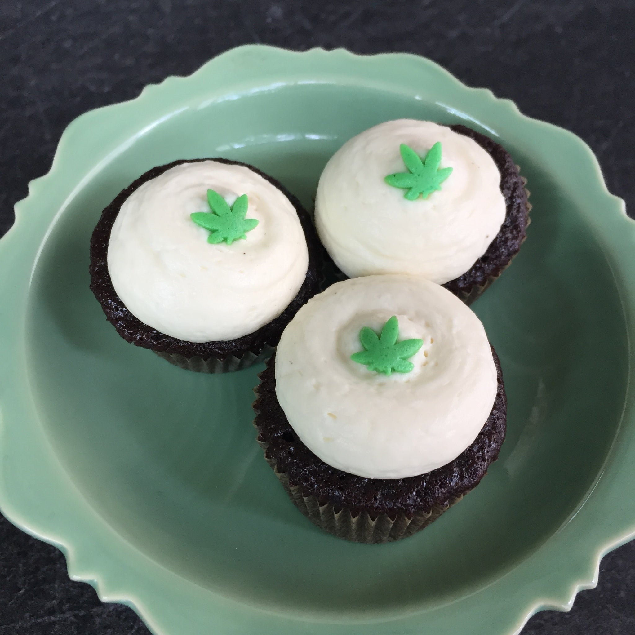 Hemp Leaf Sprinkles (CBD & THC Free) – The Spice Lab
